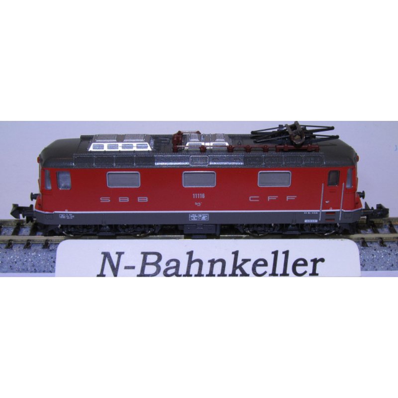 Minitrix 12977 Re 4/4 II rot ohne OVP neuwertig, 99,00