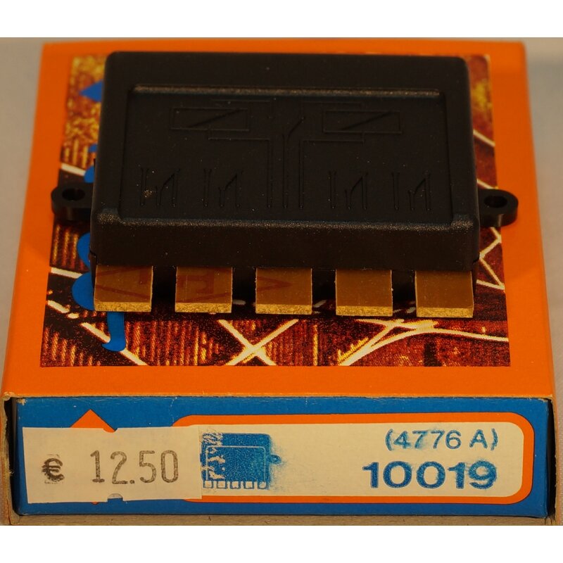 Roco 10019 Universal-Umschaltrelais, mit 4 Umschaltkontakten - OVP NE, 15,50